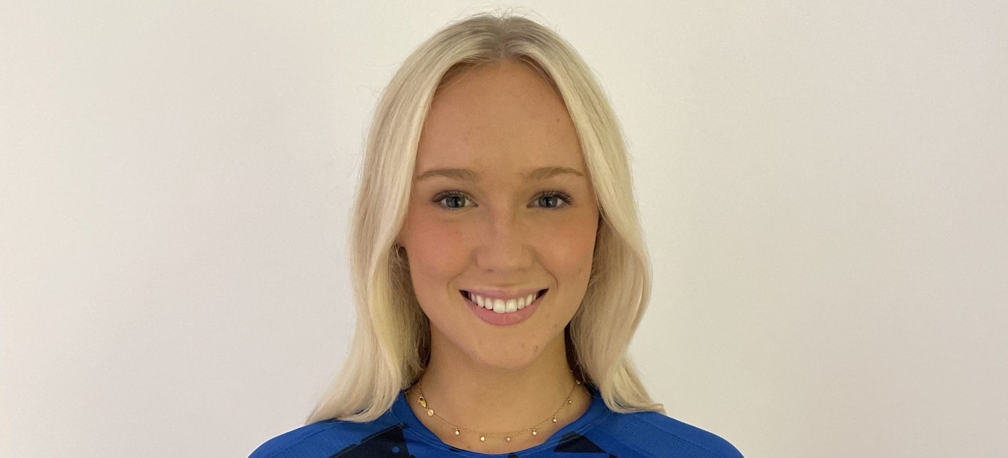 Emma Love Elevated to Netball Squad as Lynsey Gallagher Ruled Out ...